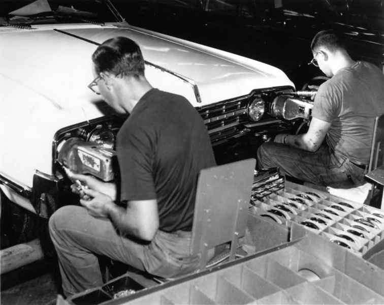Factories & Plants - Outright Oldsmobile!