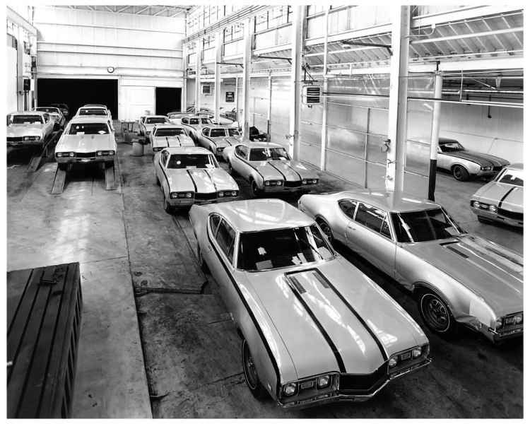 Factories & Plants - Outright Oldsmobile!